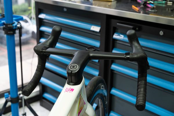 TAVELO AVRO Gen-1 Integrated Handlebar – Panda Podium